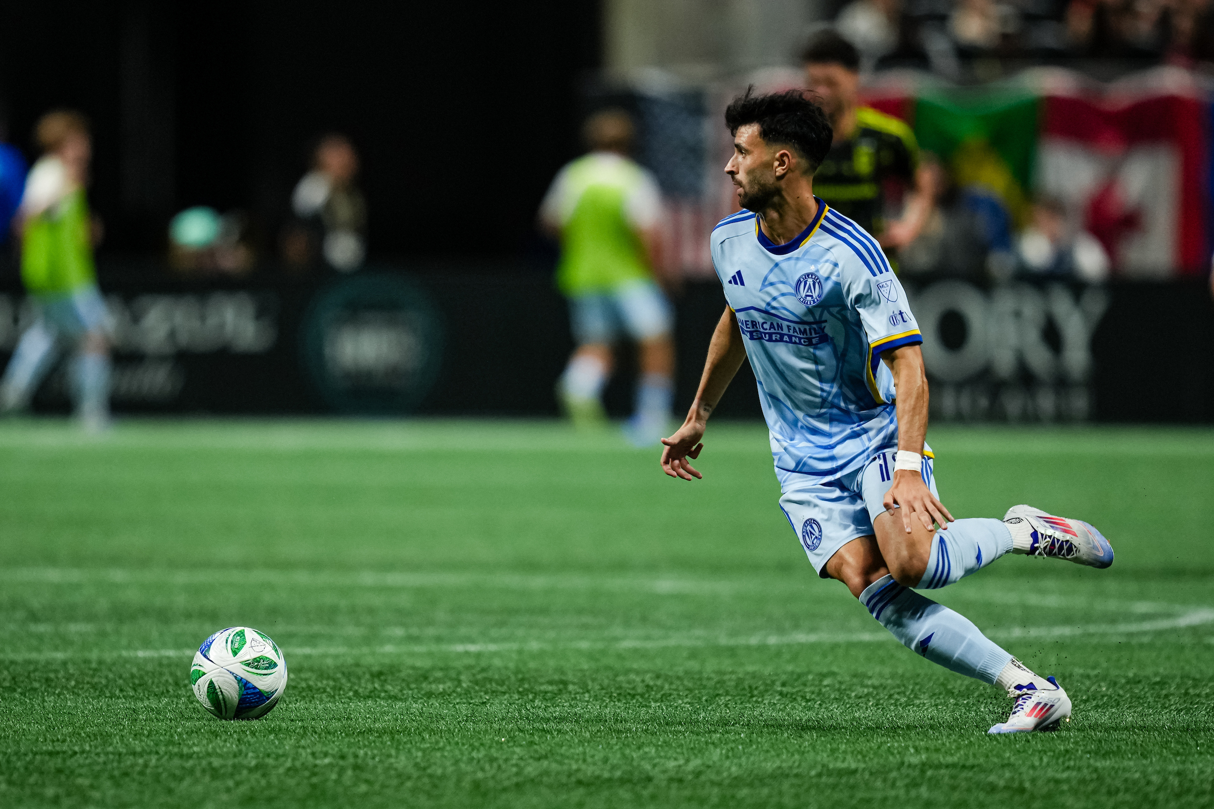 Atlanta United eliminated from playoff contention after 5-4 loss to Columbus Crew - Scarves and ...